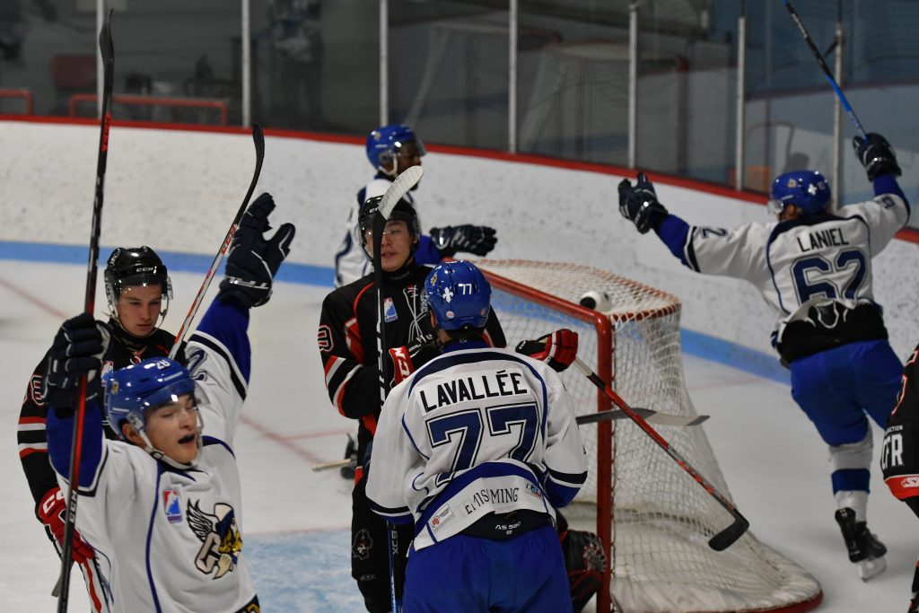 Bon début de saison, victoire de 3-2 sur les Pirates | Titans de ...