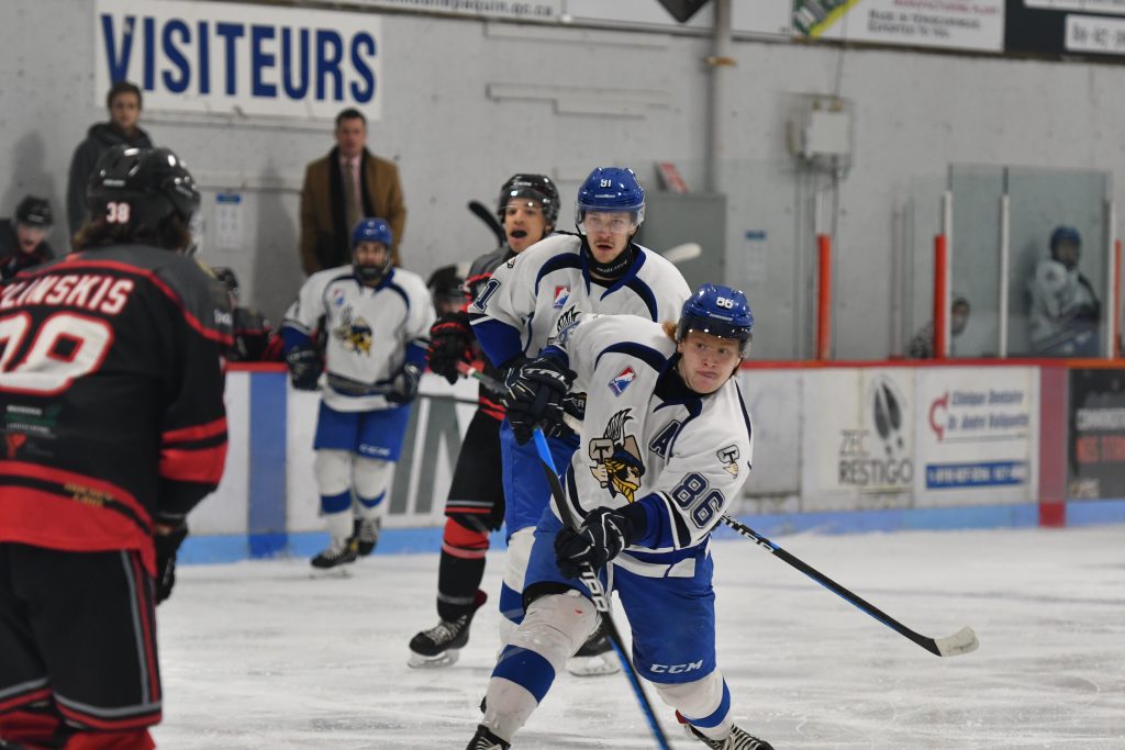 Titans crush the Shield, 8-1 | Titans de témiscaming