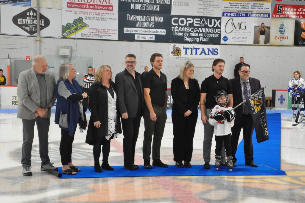 Titans drop 5-4 decision to Lynx | Titans de témiscaming