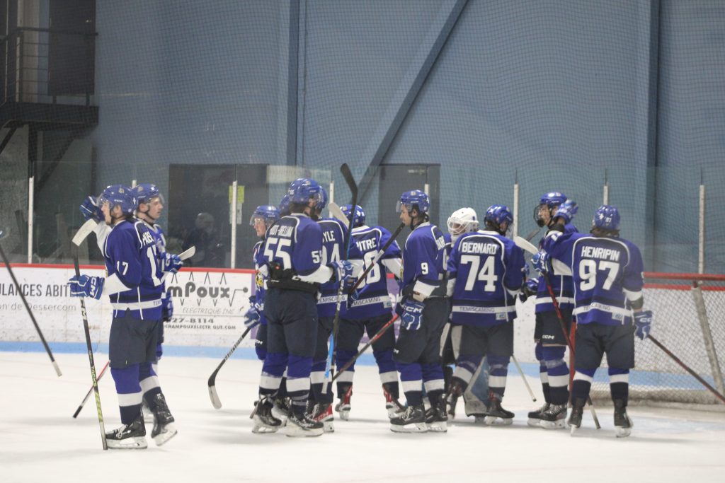 Une 5ieme victoire consécutive pour les Titans | Titans de témiscaming